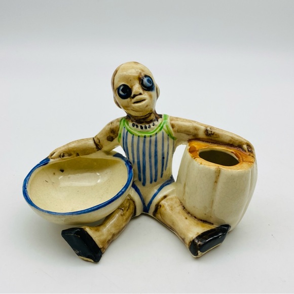 Art | Vintage Big Eyed Man Holding Bowls Sculpture Trinket Holder Made ...